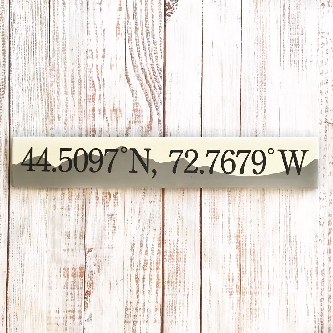 STOWE Mountain Wooden Sign, Ski Resort Sign, Vermont Ski Sign, Green ...