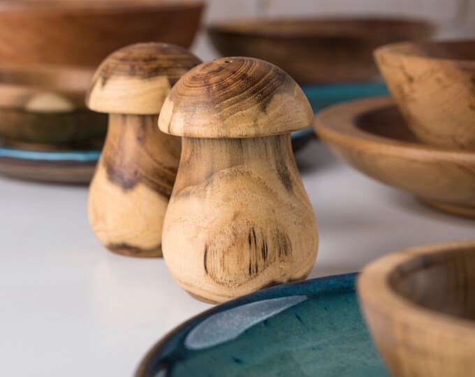 Handmade Wooden Salt Shaker, Salt&pepper, Acacia Wood, Vintage, Retro ...