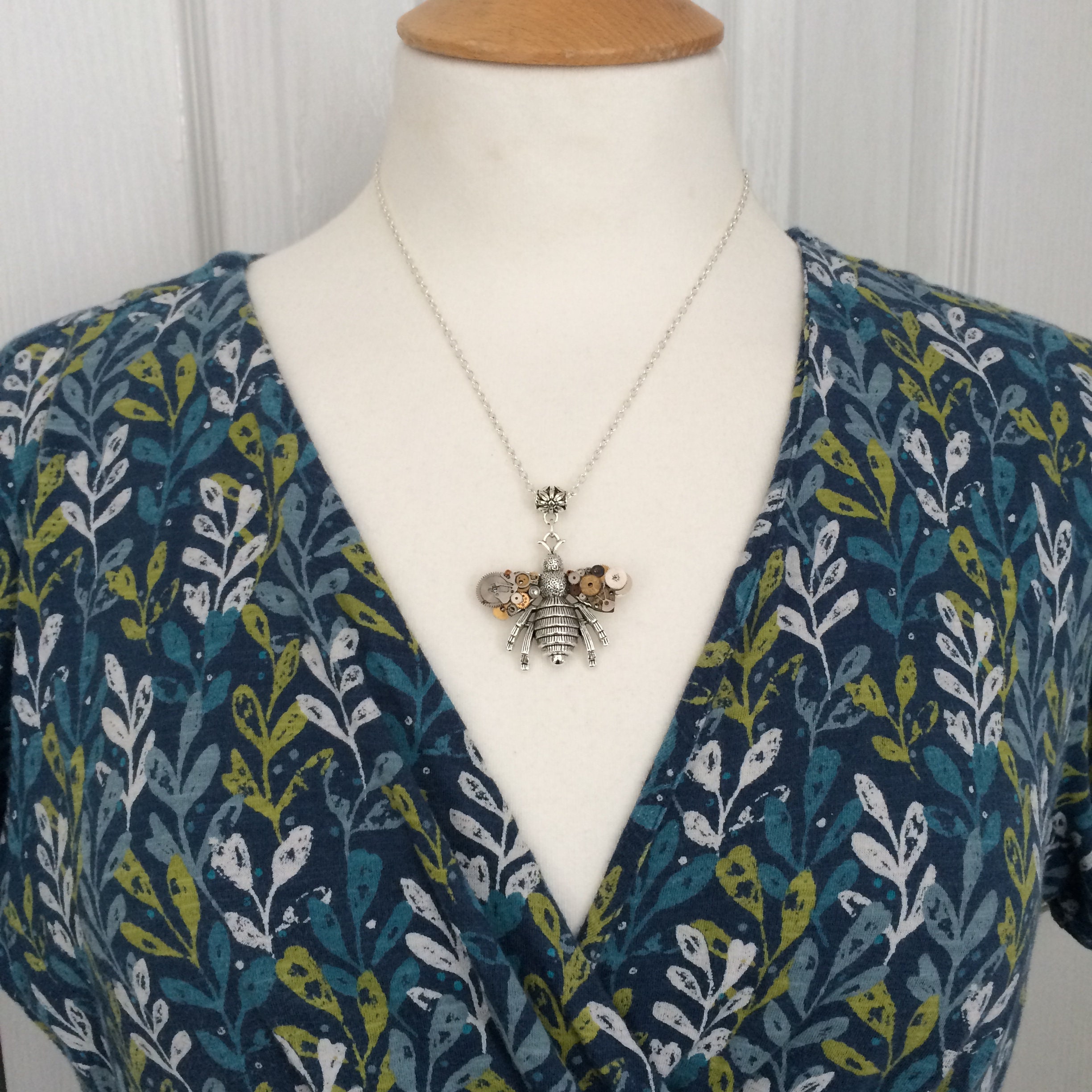 Steampunk Bee Pendant Bumble Bee Necklace Clockwork Honey - Etsy