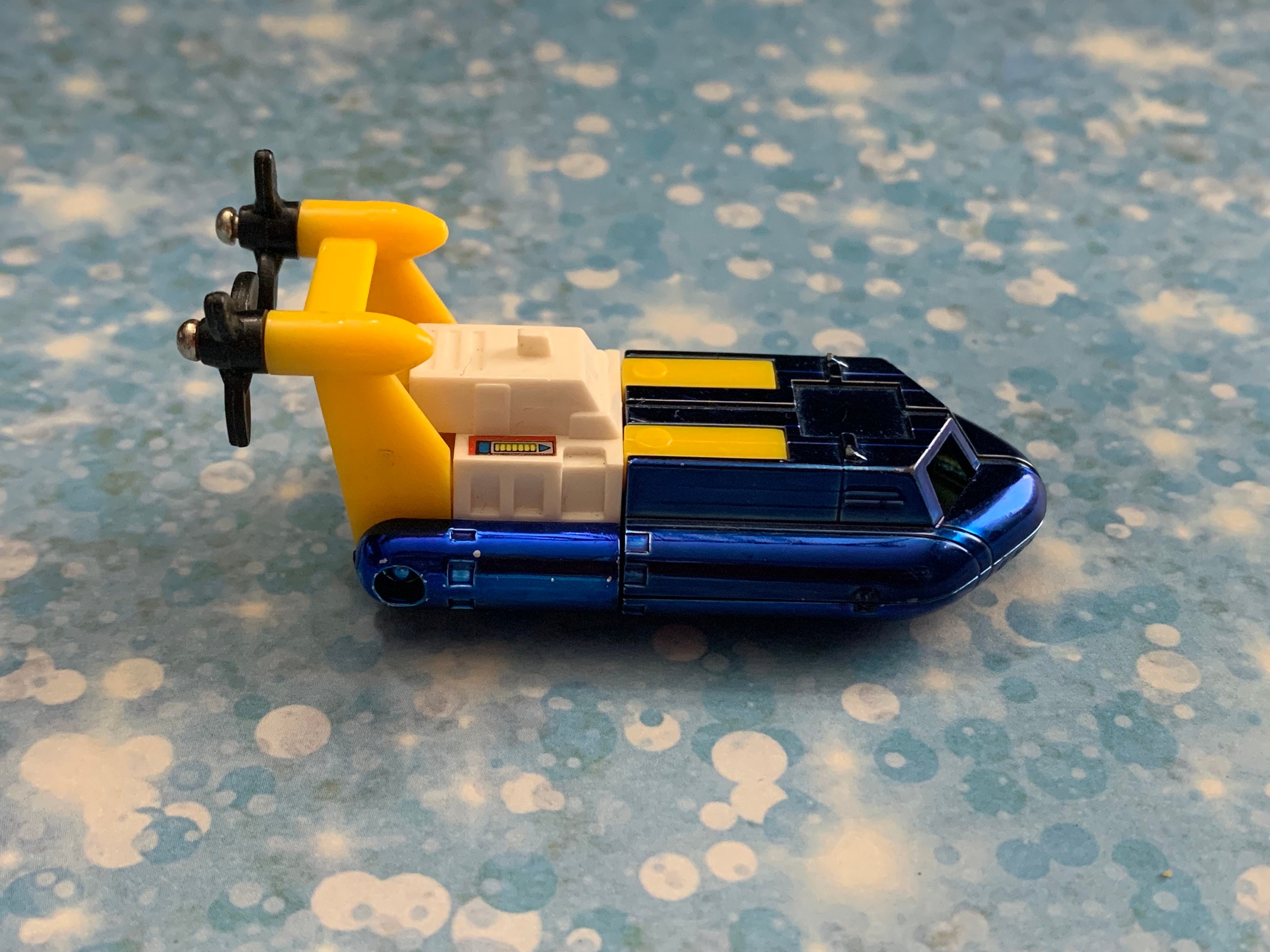 Vintage Transformers G2 Metallic Blue Seaspray Mini Car Autobot Figure ...