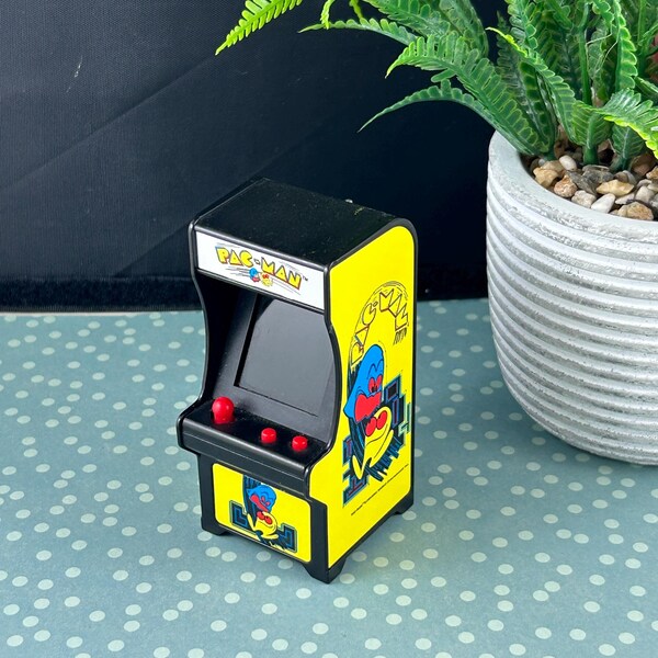 Pacman Keychain - Etsy