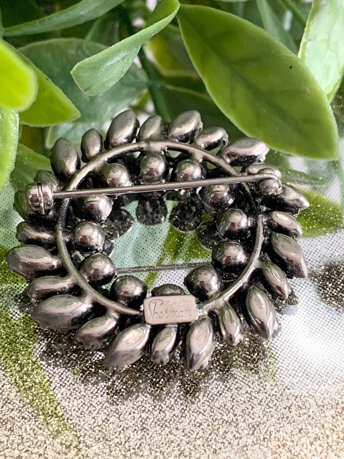 Rare Signed Sherman Vintage Dark Rhinestone WREATH Shiny Glitter Brooch ...
