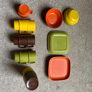 Tupperware Toys Vintage Play Dishes 17 Piece Lot Mugs, Cups, Plates and ...