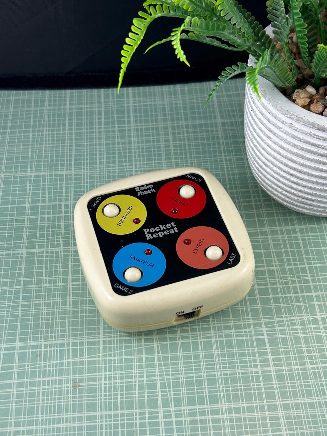 Vintage 1981 Tandy Pocket Repeat Handheld Electronic Game. LED, 9 Volt ...