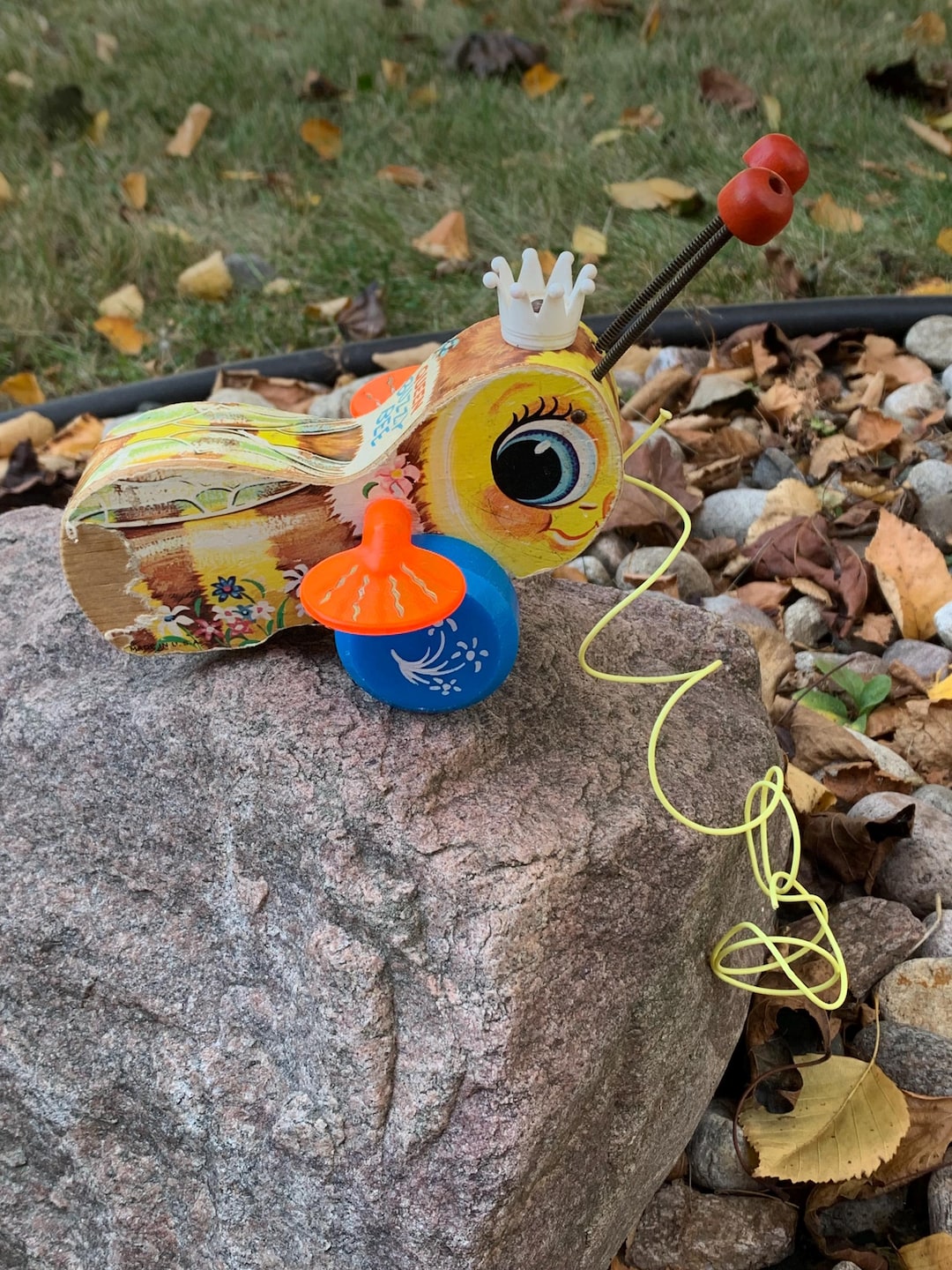 Queen Buzzy Bee 1958 Fisher Price - Vintage Wooden Pull Toy - Etsy