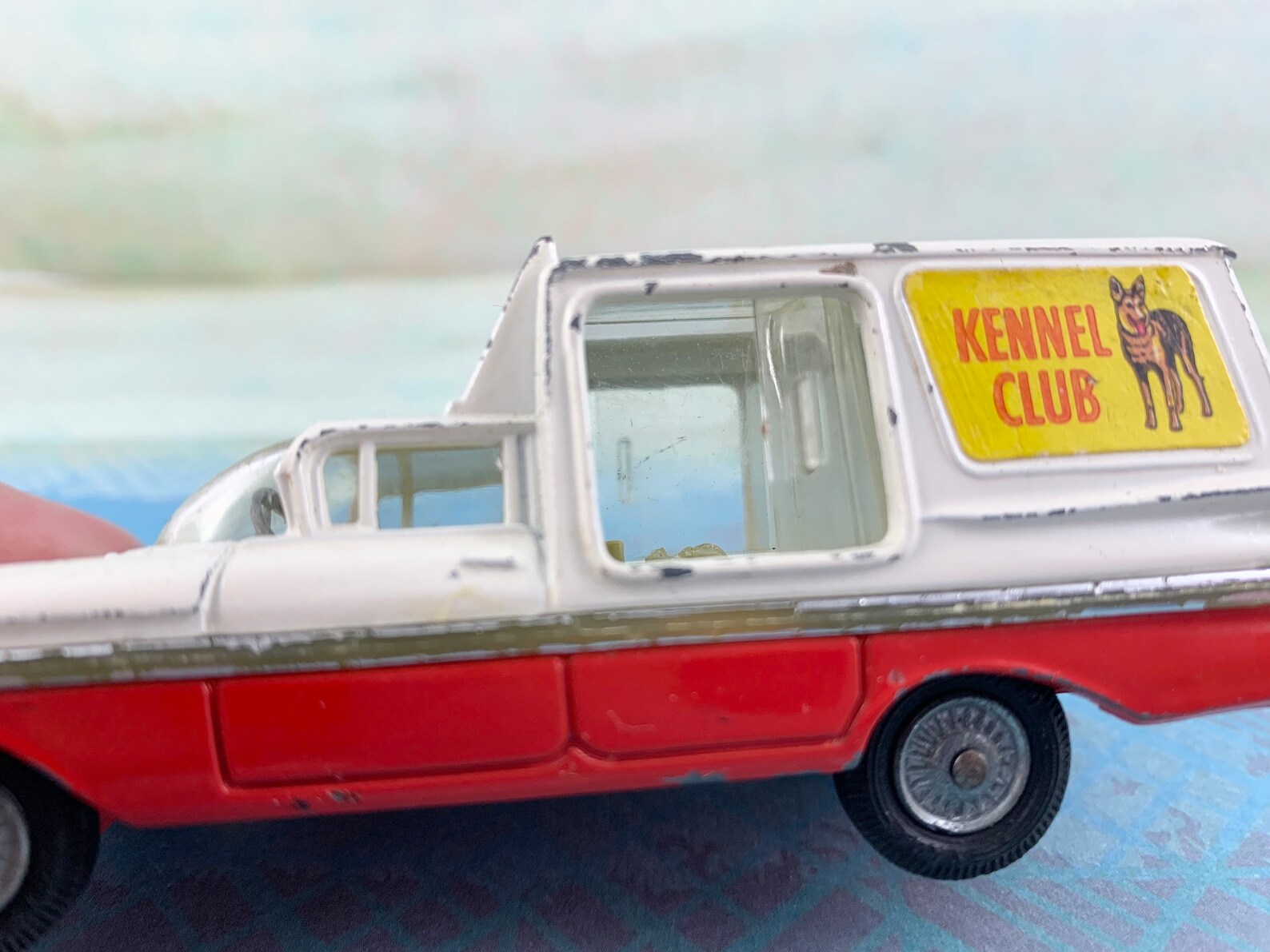 CORGI TOYS - #486 Chevrolet Impala Kennel Club Service Wagon Die Cast ...