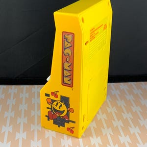 Pac-man Hand Held Mini Arcade Style Video Game Bandai Namco Retro ...