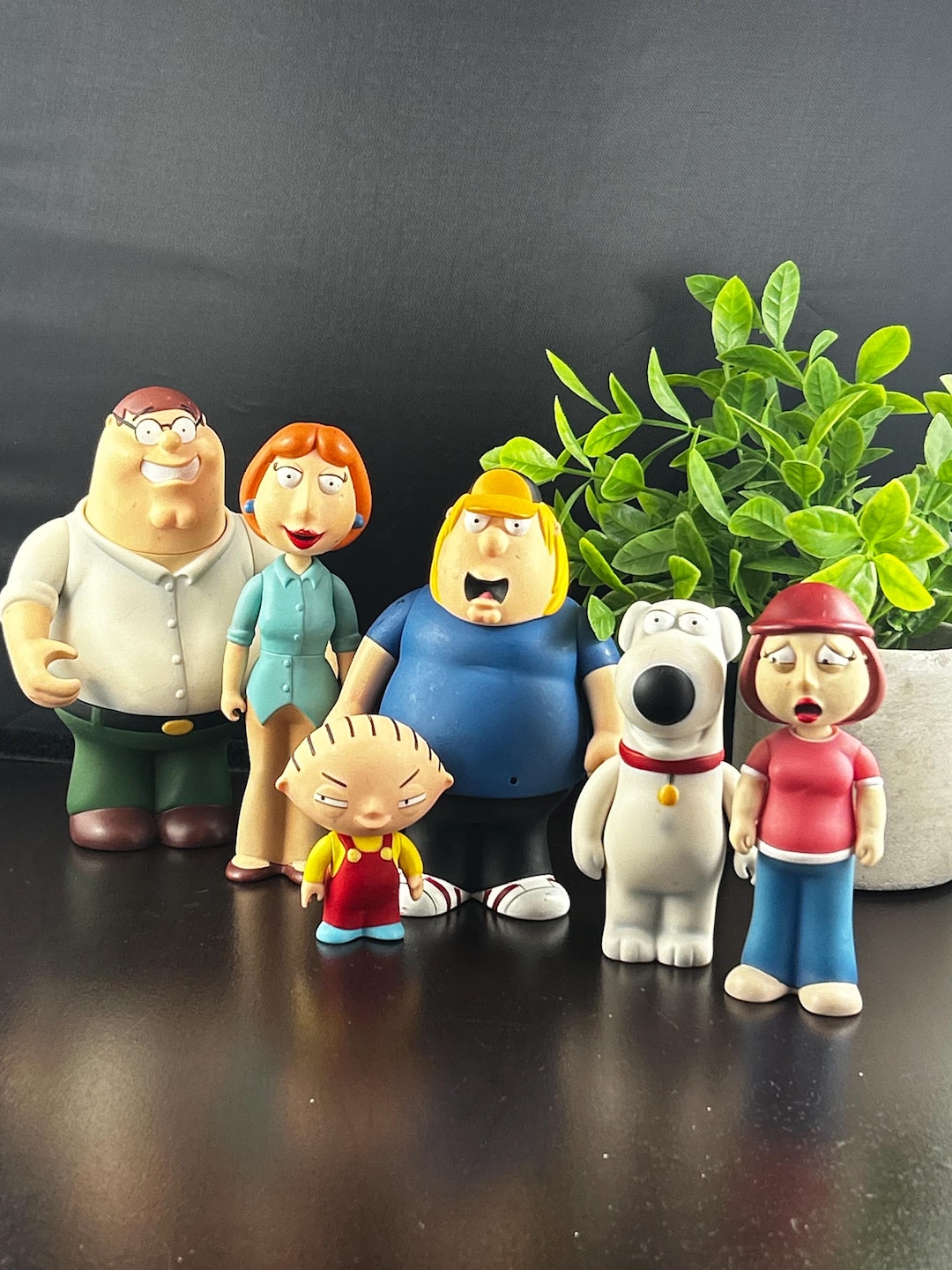 Attention Collectors - 20th Century Fox FAMILY GUY Figures Set by Mezco ...