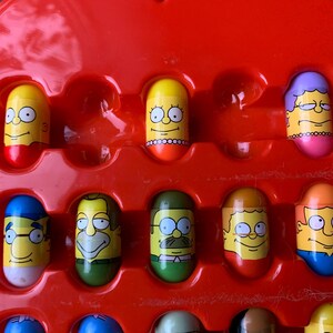 Moose Mighty Beanz the Simpsons in Carrying Case Almost Compete Missing ...