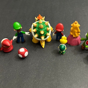 Nintendo Super Mario Figures Lot. Mario, Luigi, Princess Peach, Bowser ...