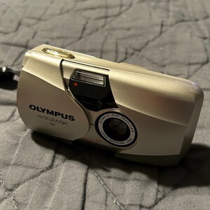 Olympus Stylus Epic DLX Deluxe Camera 35mm F/2.8 Film Camera W/ Case ...