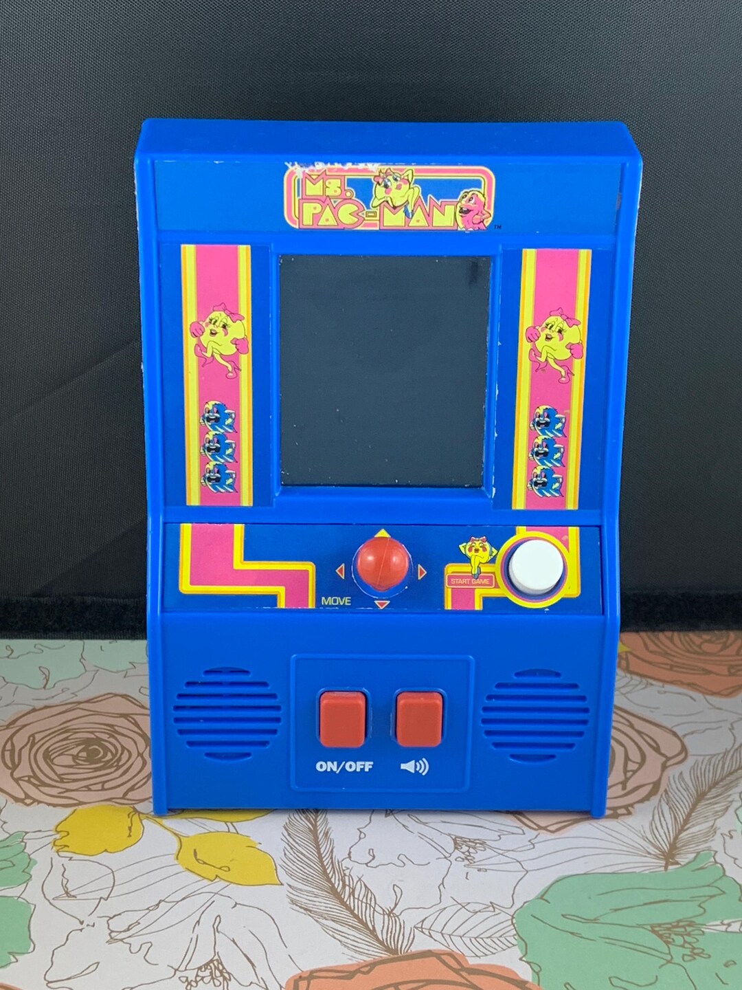 Ms. Pac-man Hand Held Mini Arcade Style Video Game Bandai Namco Retro ...