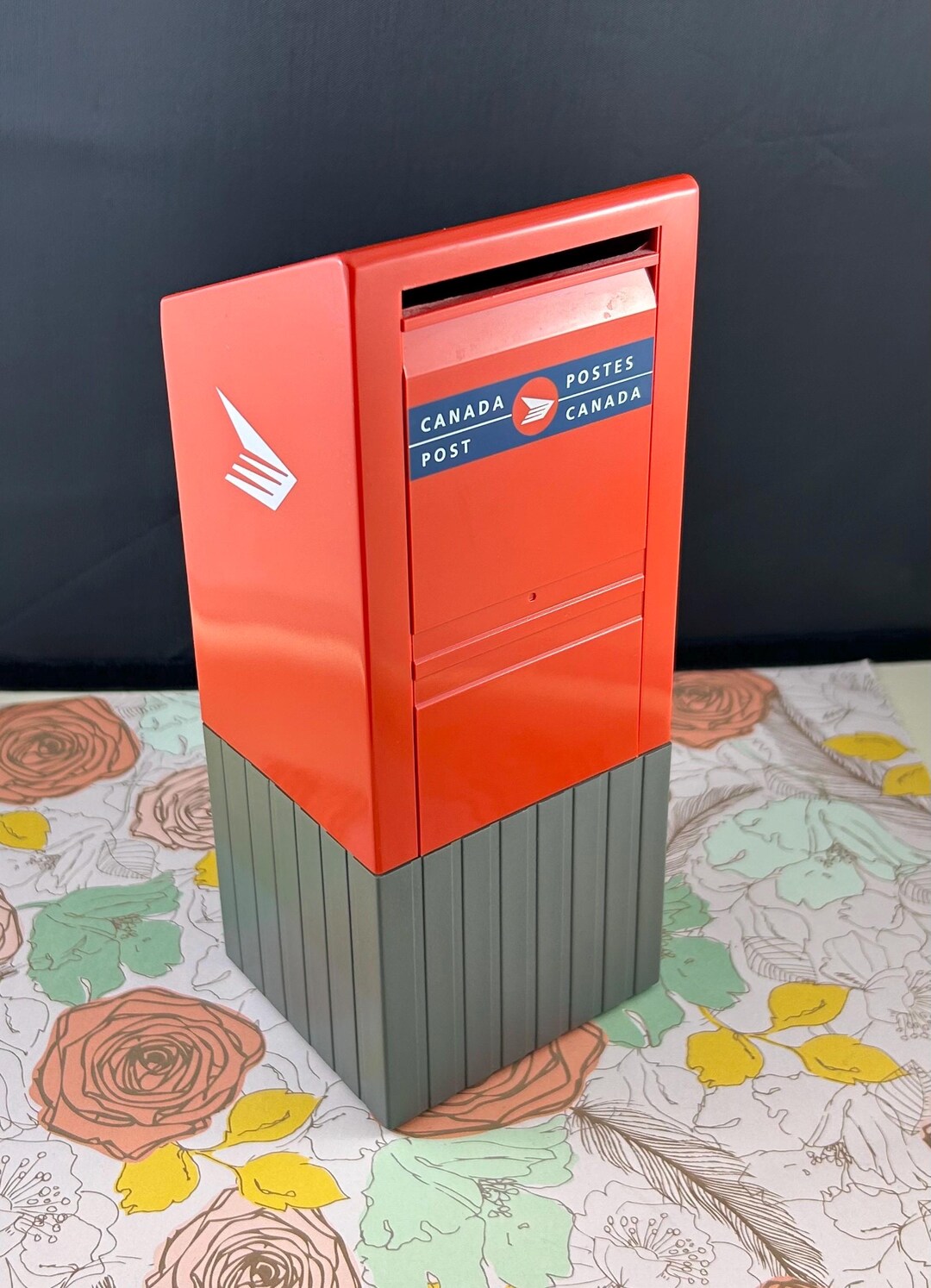 Vintage 1990's Canada Post Iconic Street Corner Mailbox Piggy Savings ...