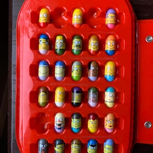 Moose Mighty Beanz the Simpsons in Carrying Case Almost Compete Missing ...
