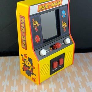 Pac-man Hand Held Mini Arcade Style Video Game Bandai Namco Retro ...