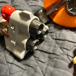 Vintage 1984 Fisher Price Little People Space Station Astronauts, Alien ...