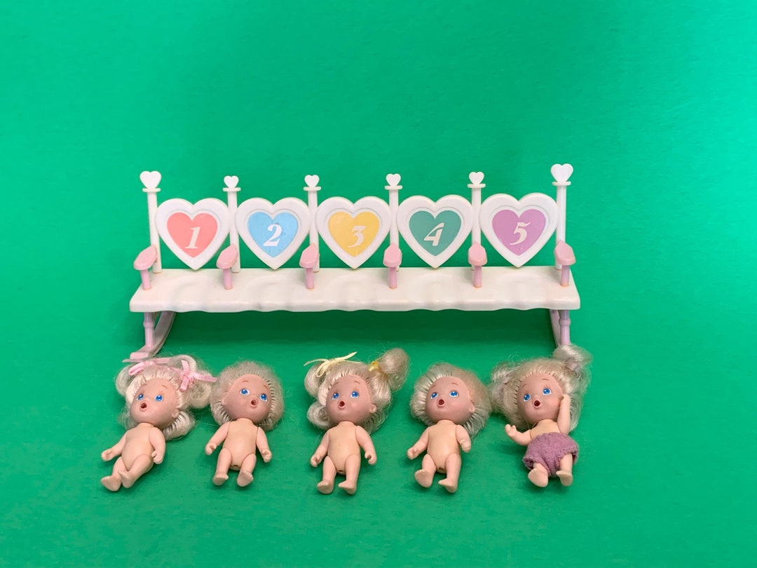 Tyco's Quints Playset - Rocking Chair & 5 Blond Hair Blue Eyed Sip and ...