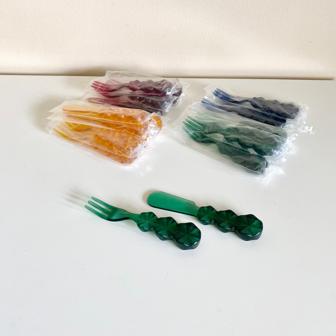 Set of 20 Vintage Small Plastic Tupperware Dessert Forks and Knives ...