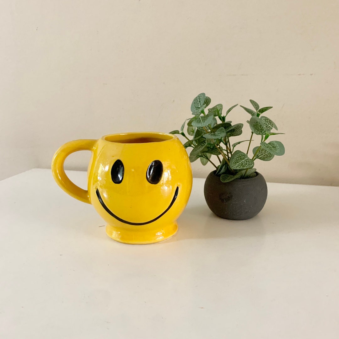 Vintage Yellow Smiley Happy Face Mccoy Mug, 1970s, USA - Etsy