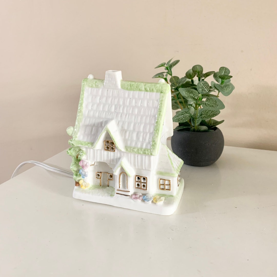 Vintage Geo Z. Lefton Porcelain House Cottage Light up Lamp, Japan ...