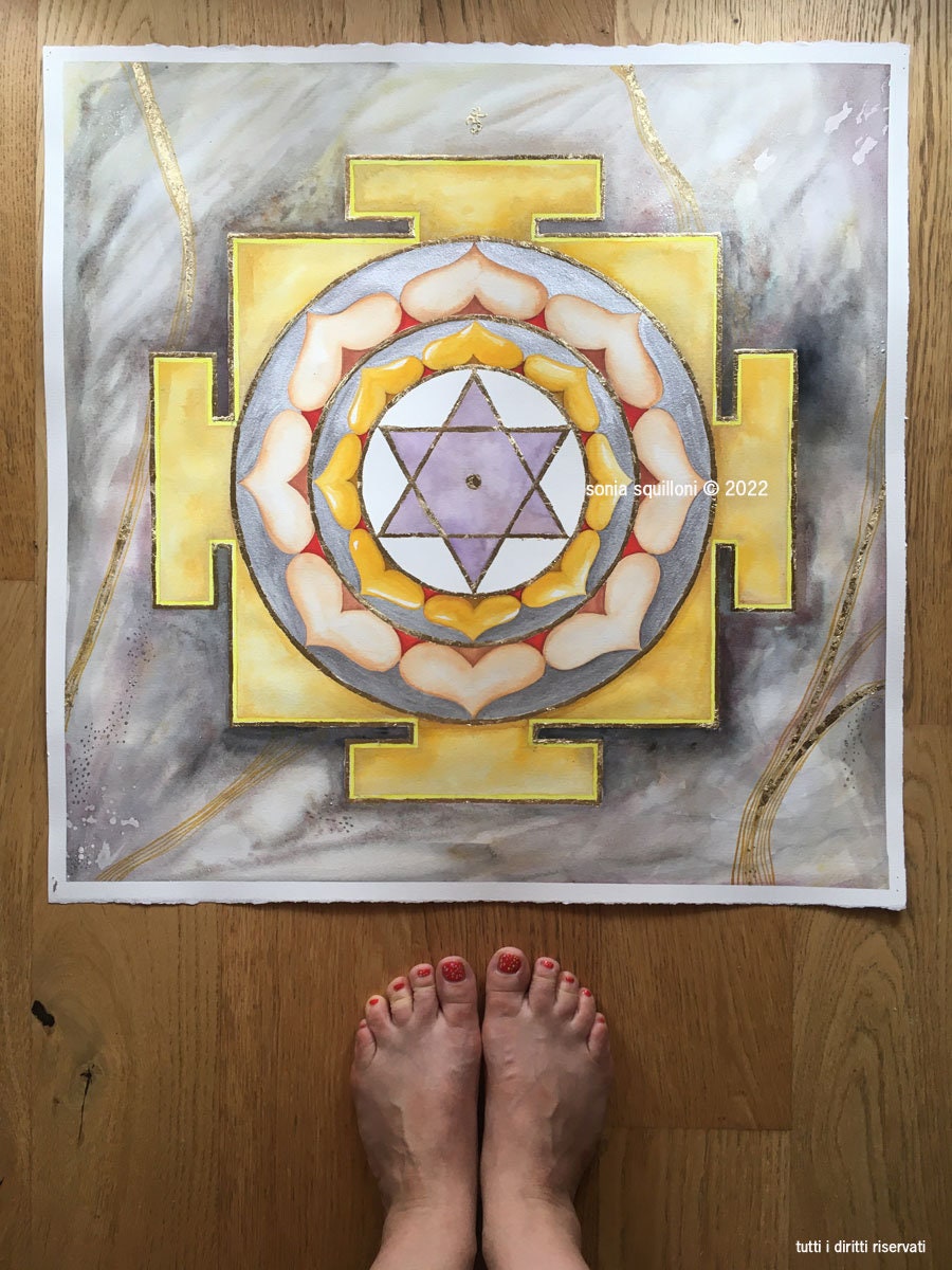 BHUVANESHVARI Yantra • Meditation Adult Coloring Yantra BHUVANESHVARI ...