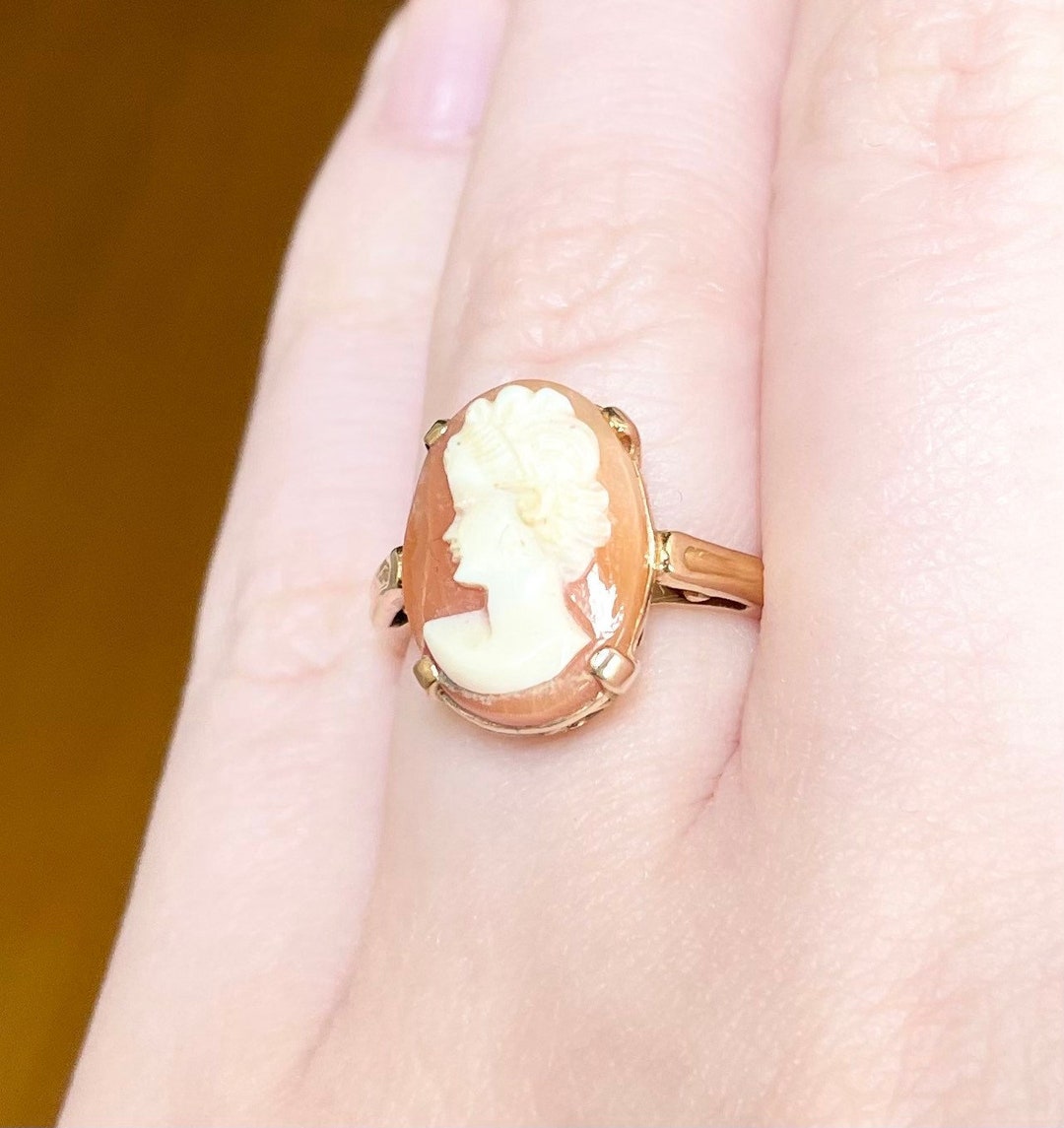Elegant 14K Vintage Oval Filigree Carved Sardonic Shell Ladies Cameo ...