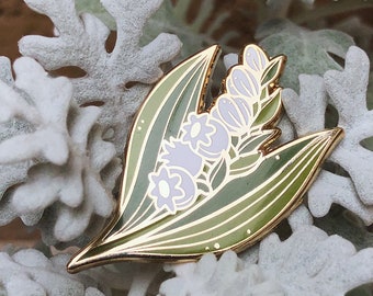 Flower enamel pin | Etsy