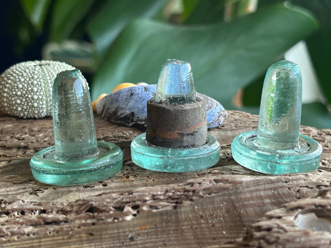 Victorian Dump Finds. Trio of Vintage Gartons Stoppers One With the ...