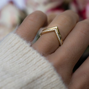 V Ring Set, Stacking Ring, Chevron Ring, Minimalist Ring, Wedding Band ...