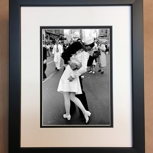 WW2 V-J Day Kiss Times Square Photo Professionally Framed, Matted 8x10 ...