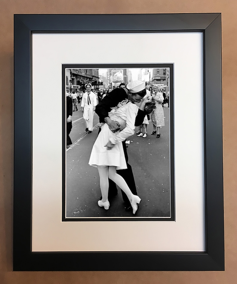 WW2 V-J Day Kiss Times Square Photo Professionally Framed | Etsy