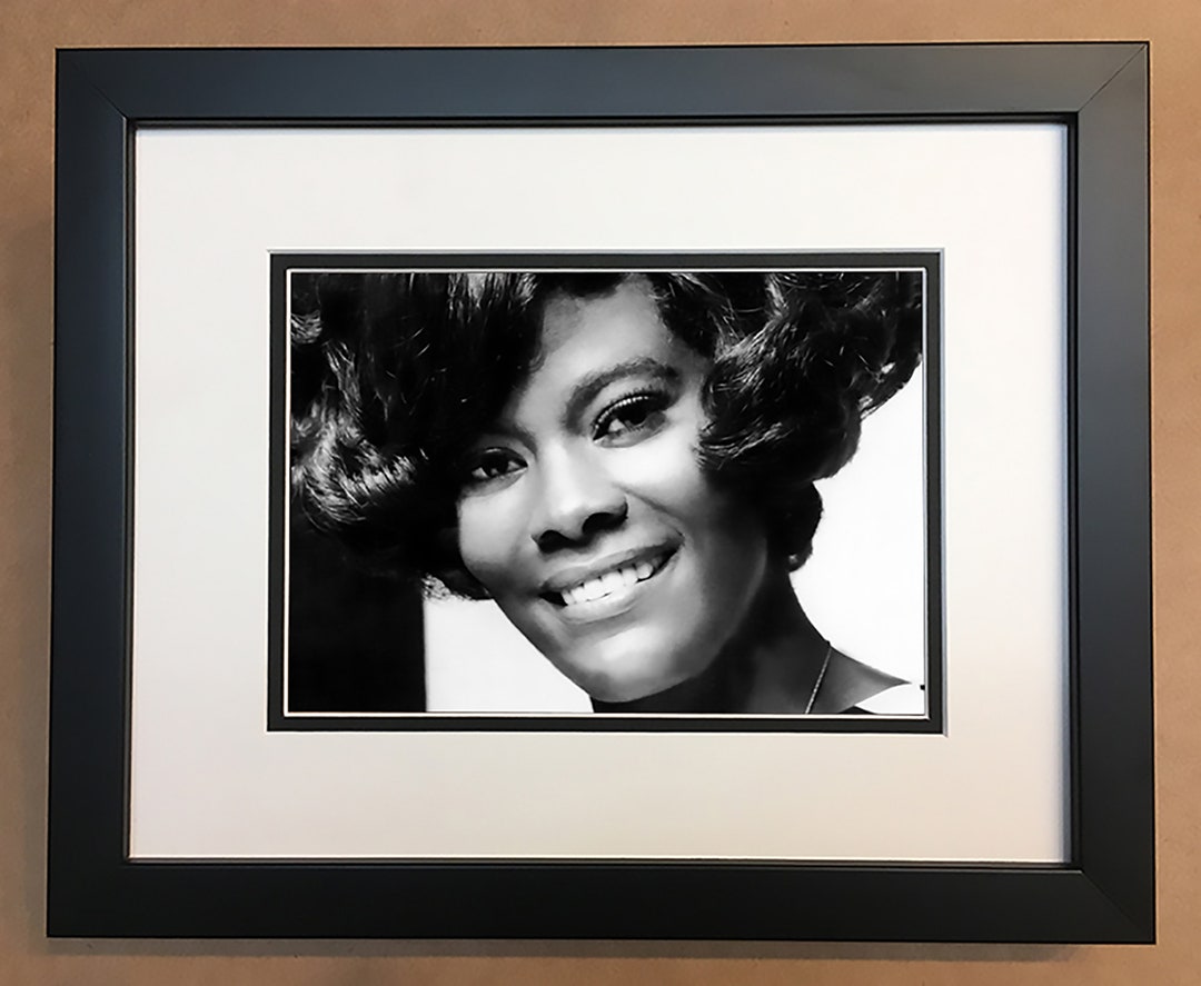 Dionne Warwick Black and White Photo Professionally Framed, Matted 10x8 ...