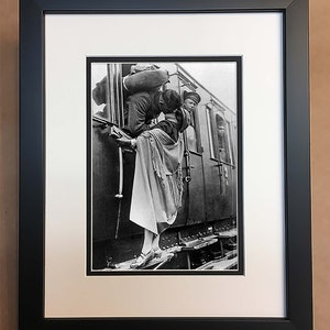 World War 2 Kiss Photo Professionally Framed, Matted 8x10. - Etsy