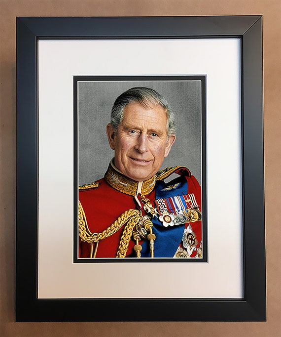 King Portrait Frame