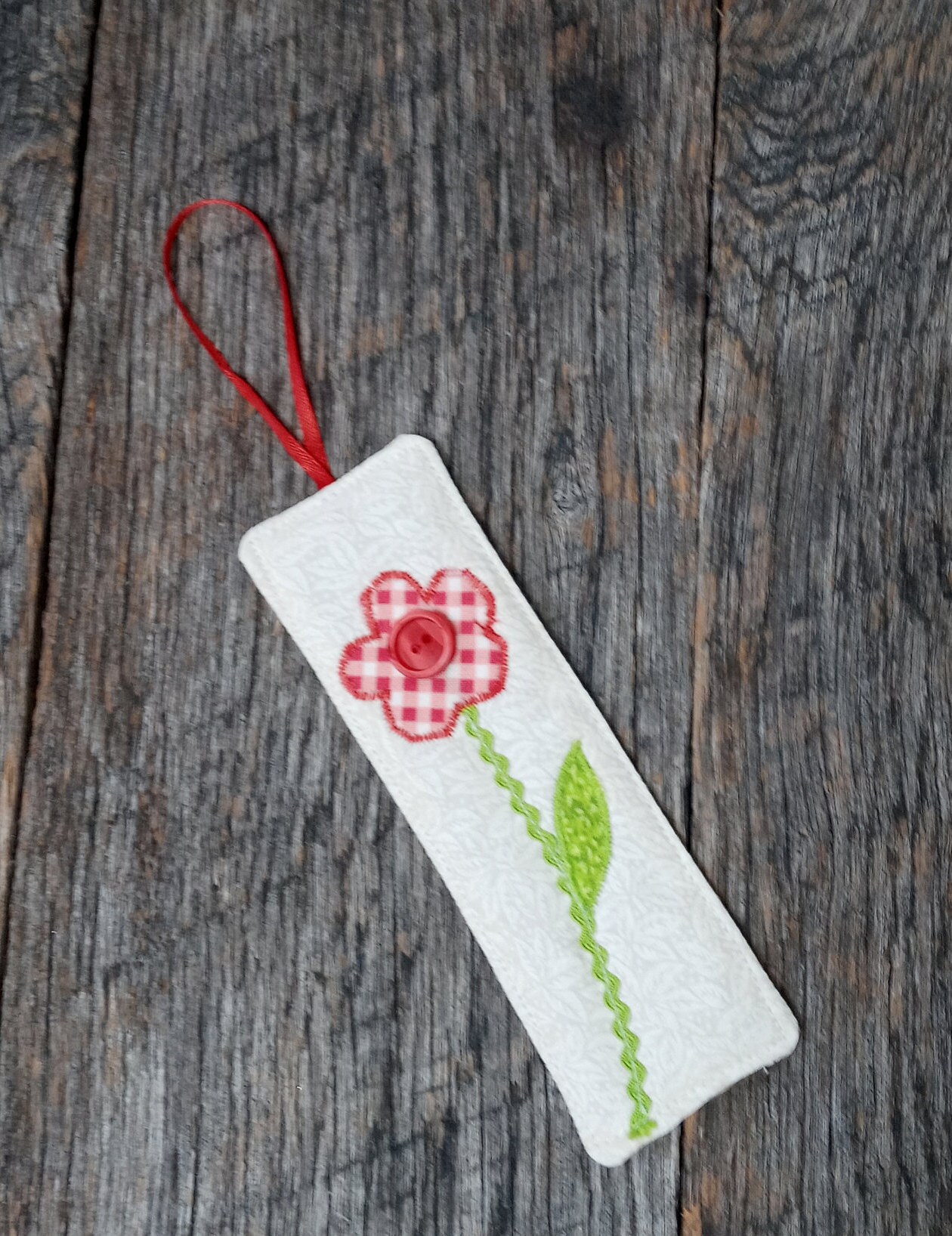 Quilted Flower Bookmark. Handmade Bookmark With Appliqued - Etsy