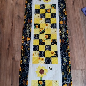 Quilted Sunflower and Bee Table Runner. Handmade Spring Table Runner. Runner With Appliqued ...