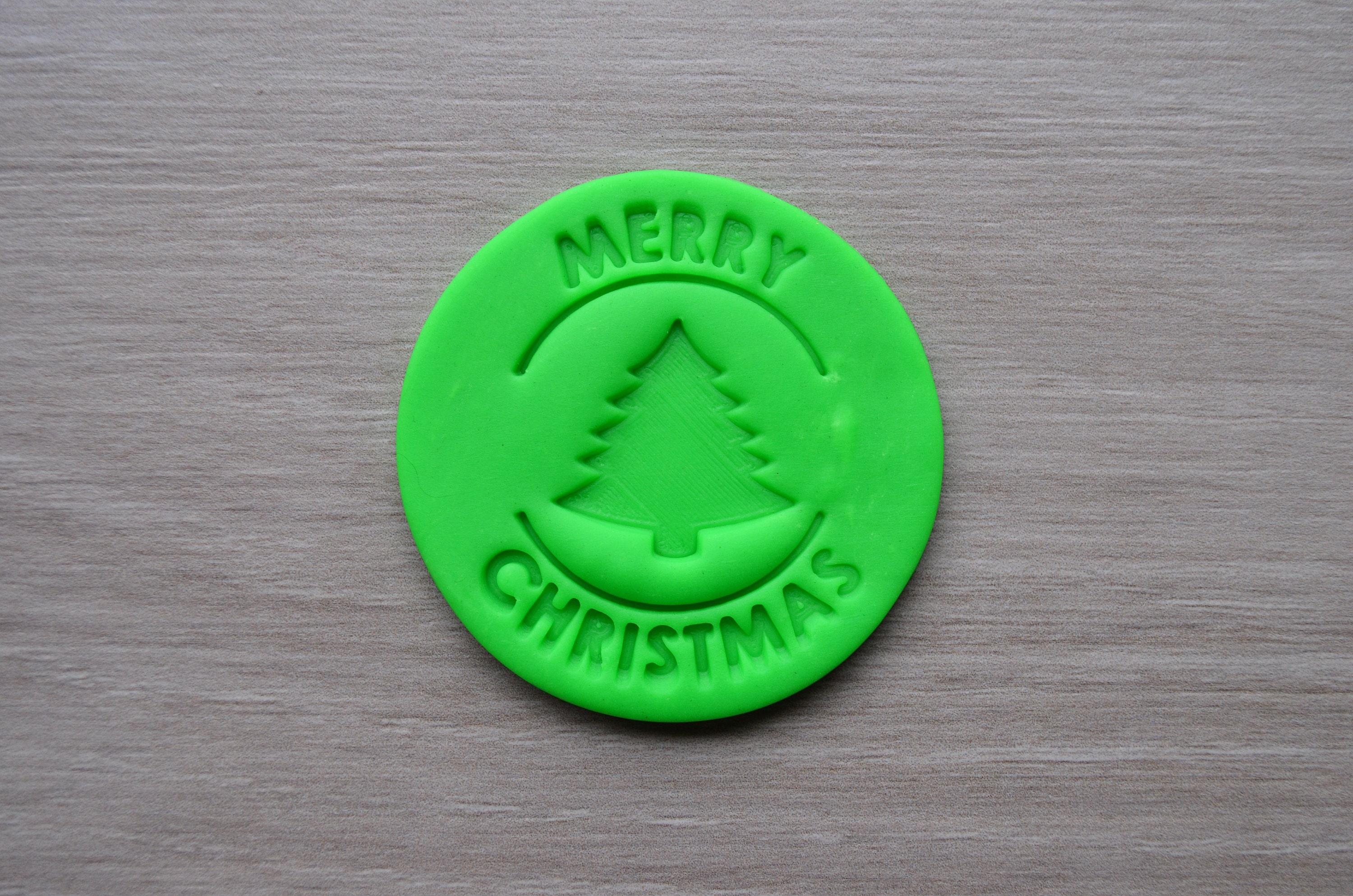 Merry Christmas Cookie Cutter Fondant Cutter Stamp merry-christmas-cookie-cutter-fondant-cutter-stamp