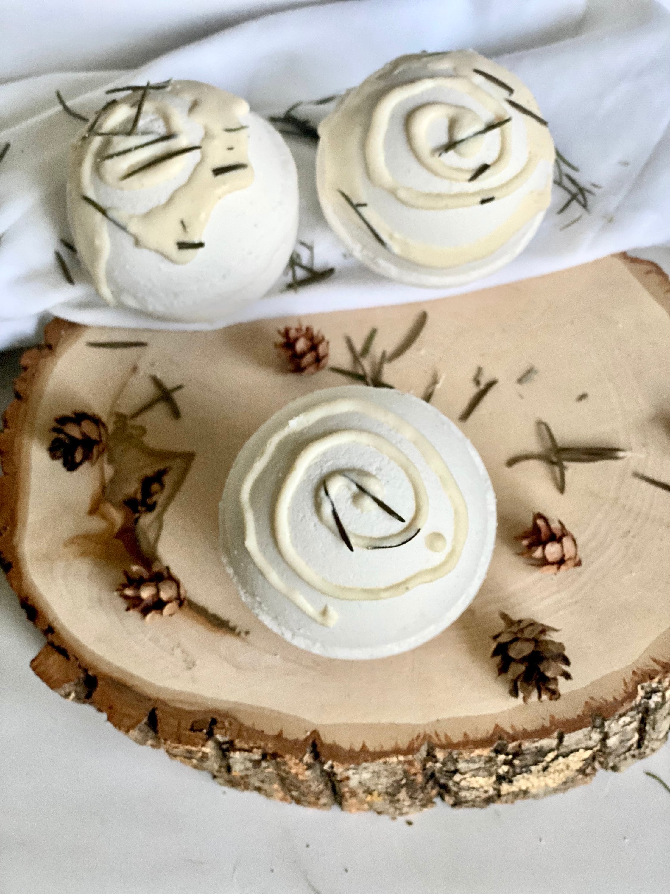 Honey Myrtle and Pine Herbal Butter Bath Bombs | Handmade With ...
