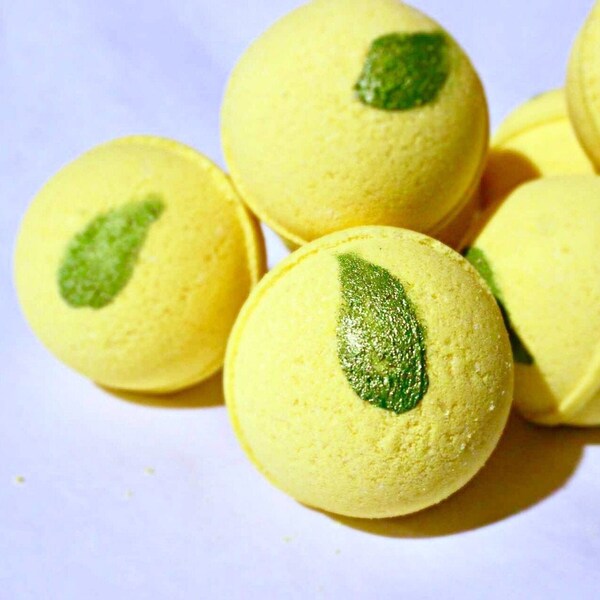 Handmade Bath Bomb - Etsy