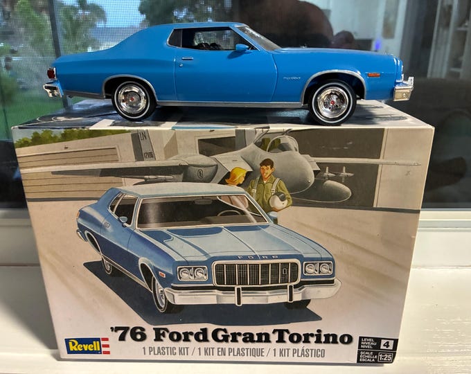 Revell 1976 Ford Gran Torino Model Kit #85-4412 1/25 Scale Model Kit ...