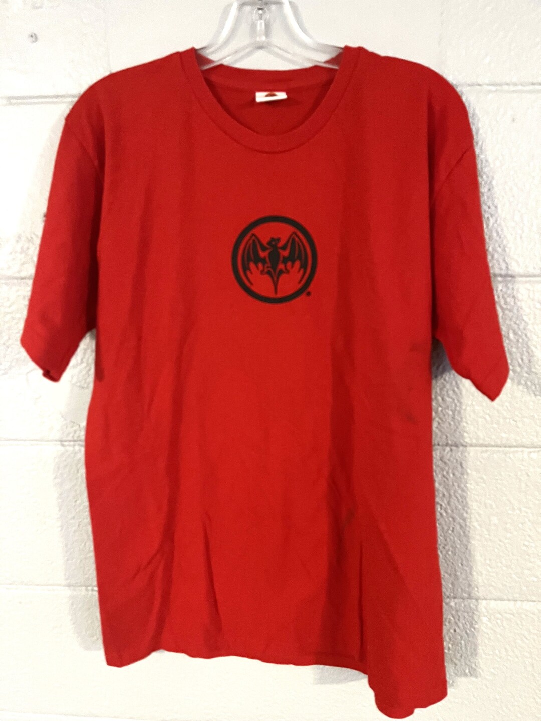 Vintage Red Bacardi Rum Bat Logo T Shirt Tee Shirt Size Xlarge Adult ...
