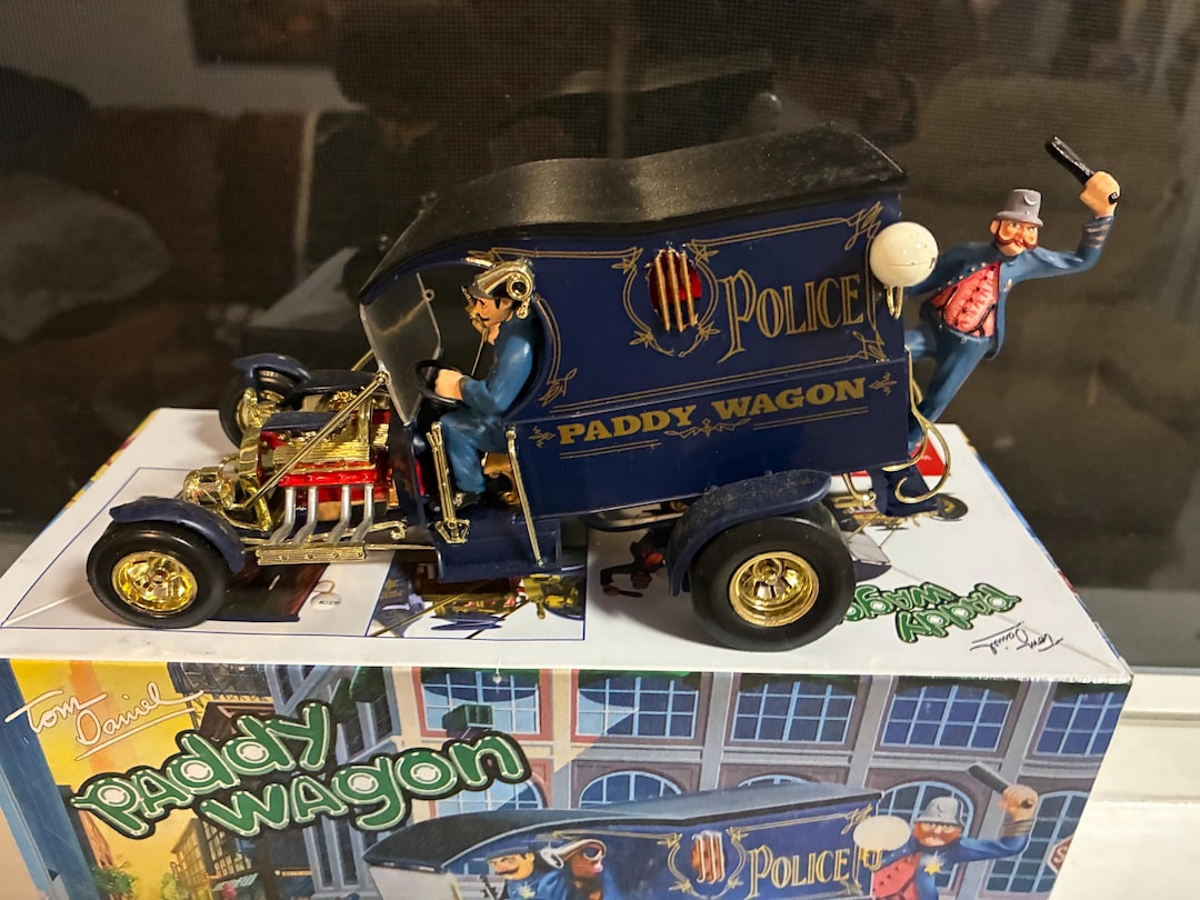 Monogram Paddy Wagon 1/24 Scale Police Model Vehicle Assembled Model ...