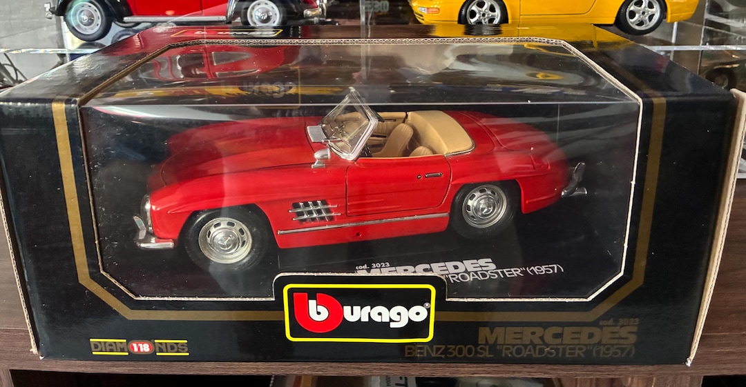 Burago 1957 Mercedes 300SL Roadster Diamonds Collection 1/18 Scale 3023 ...