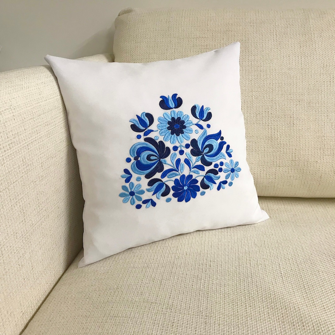 Hungarian Folk Art Embroidery Design With Flowers. Machine Embroidery ...