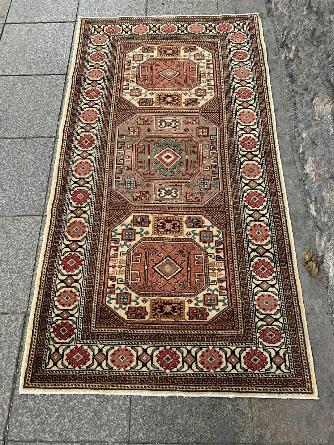 3'4'' X 6'4'' Free Shipping Mini Runner Ethnic and Contemporary Runner ...