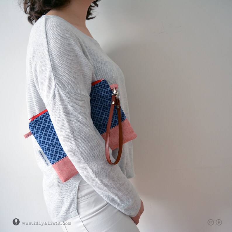 Padded Pouch Made With Japanese Fabrics. Strap Made of Real Leather ...