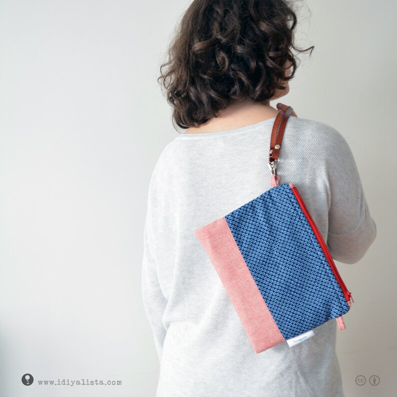 Padded Pouch Made With Japanese Fabrics. Strap Made of Real Leather ...