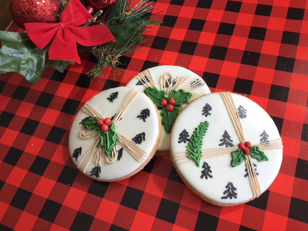 Holiday Cookies With Mistletoe, Christmas Cookies, Sugar Cookies ...