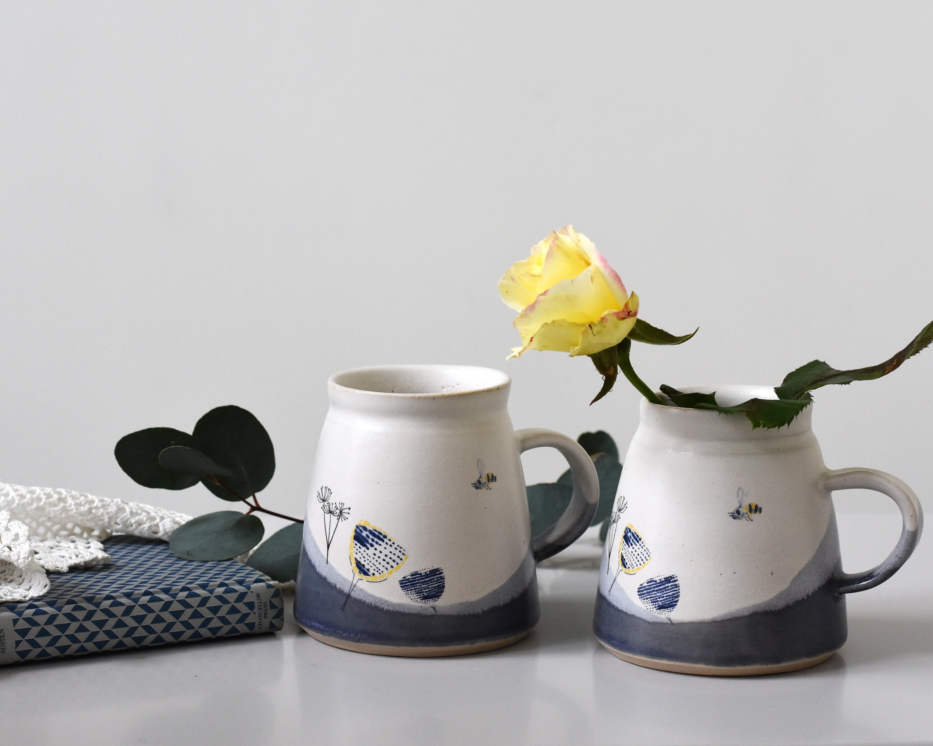 Handmade mug with bee and cow parsley blue and white ceramic | Etsy