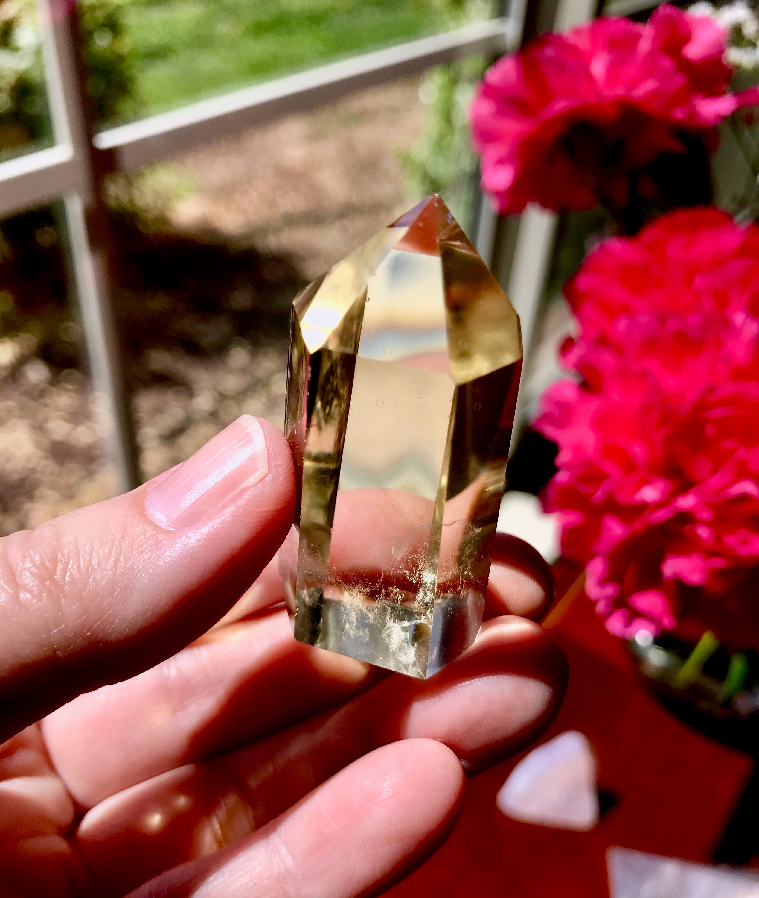 Home & Living Rocks & Geodes Natural LIGHT CITRINE Generator etna.com.pe